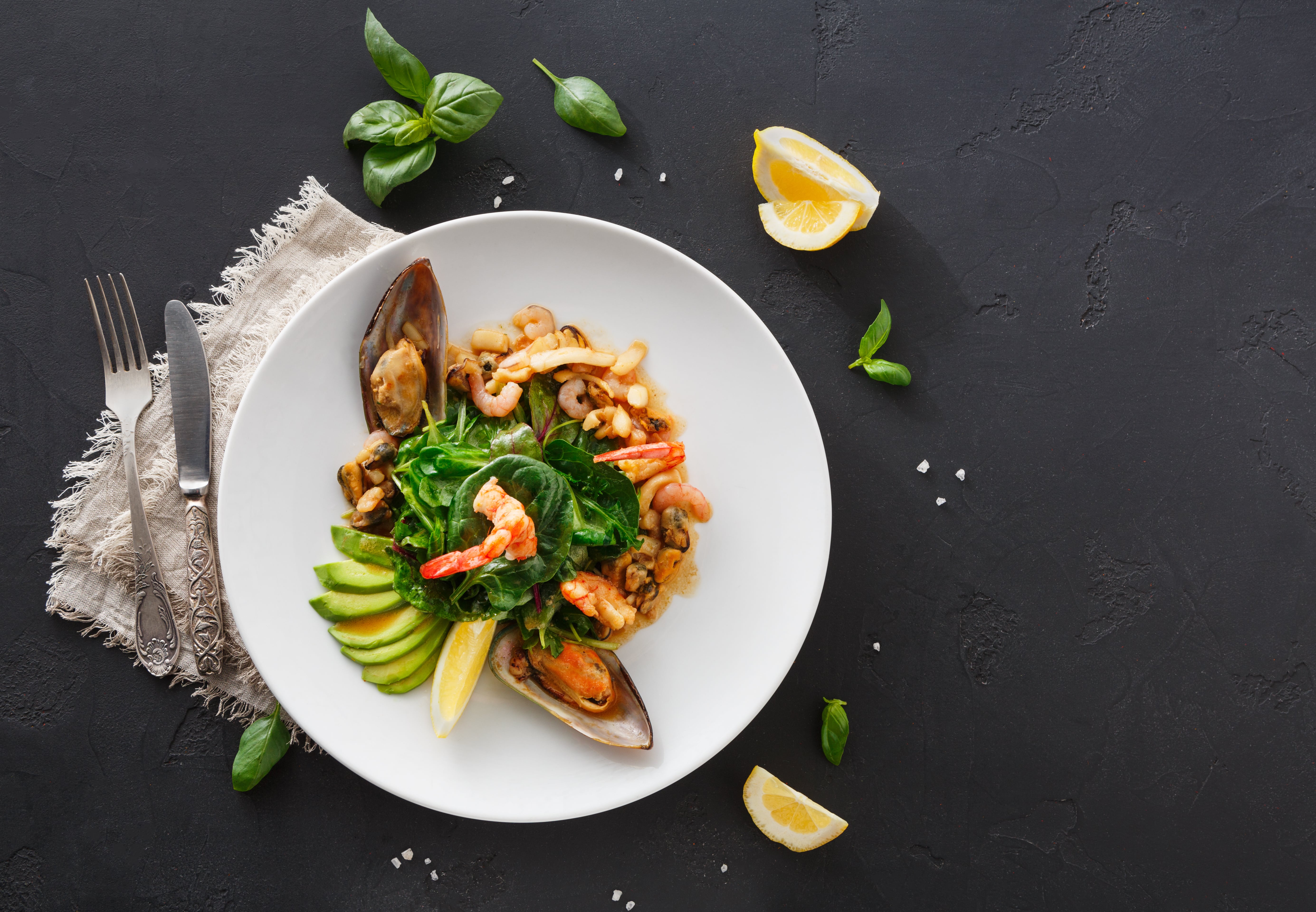 Tender Seafood Mix Recipe For Nutritious Dinner — Unimeal